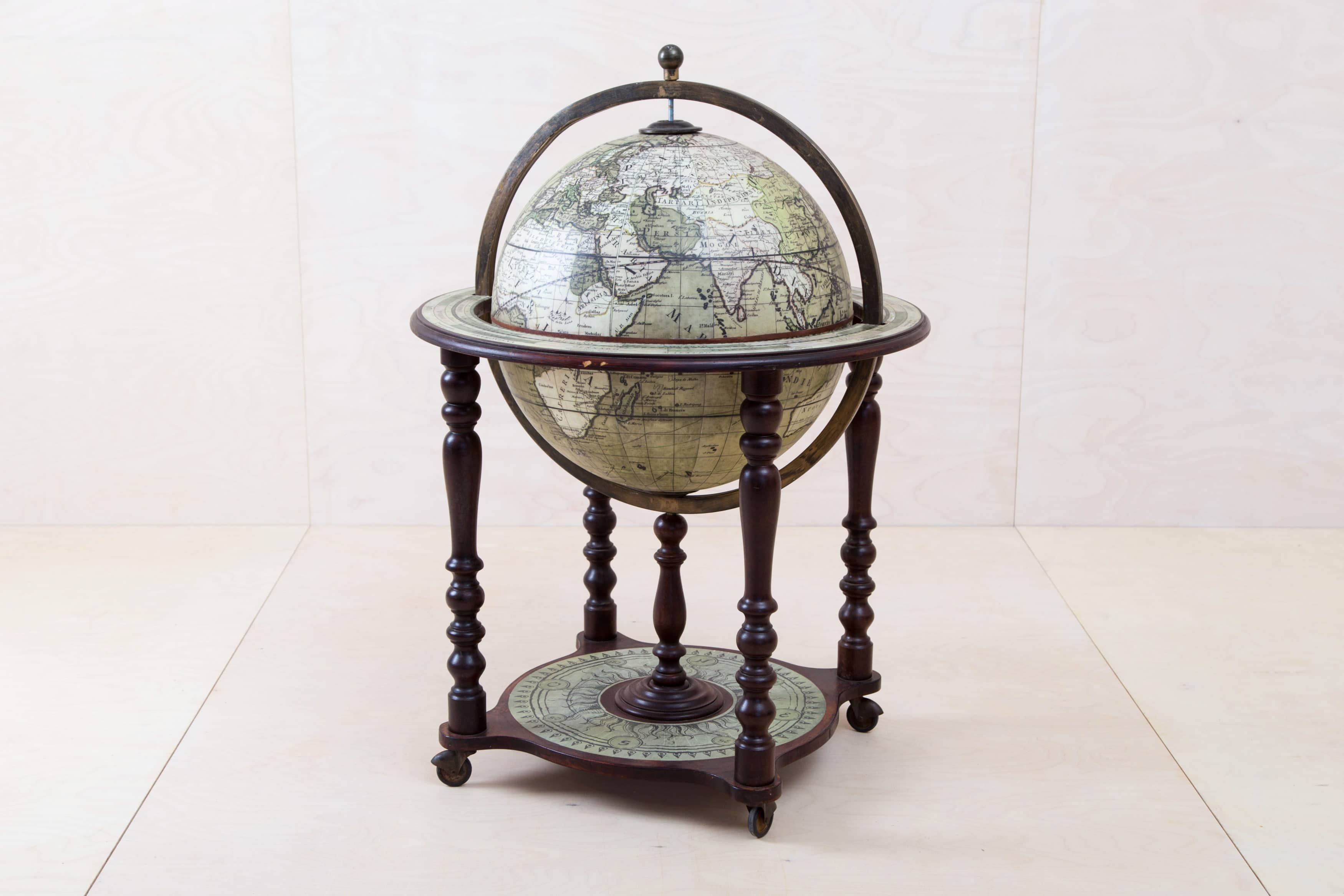 Stand Globe Tonco Vintage | gotvintage Rental & Event Design